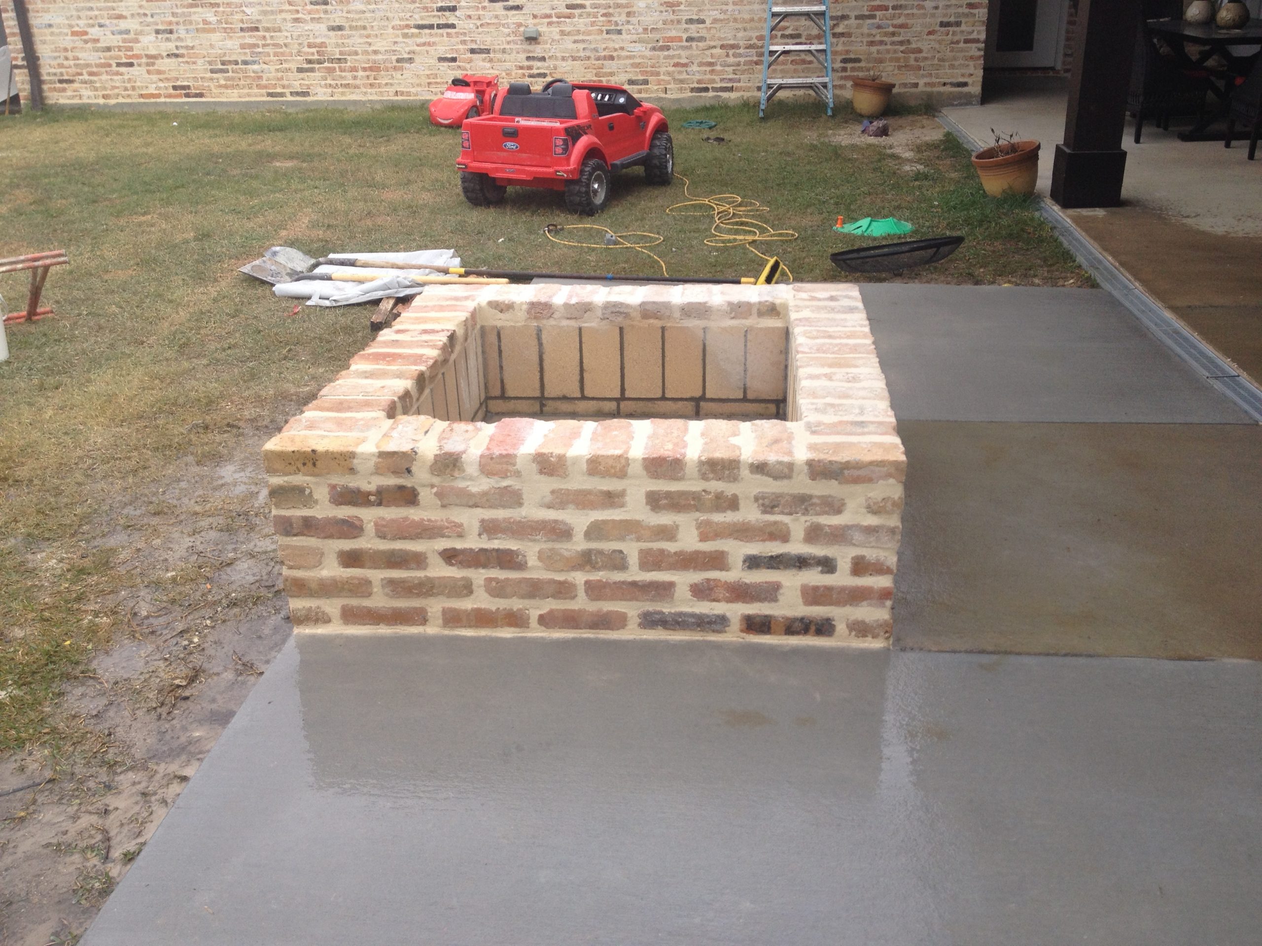 Brick Fire Pit - Dino's Masonry